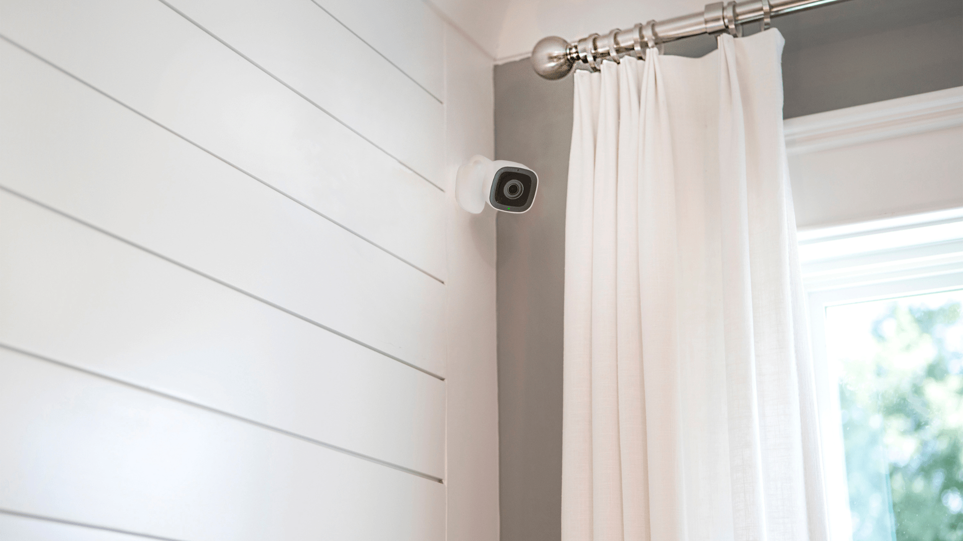 5 Smart Home Security Benefits of an Indoor Camera Security - CPI Security®